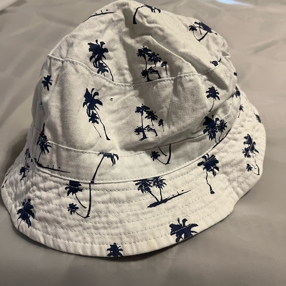 urban pipeline | Accessories | Palm Tree Bucket Hat | Poshmark